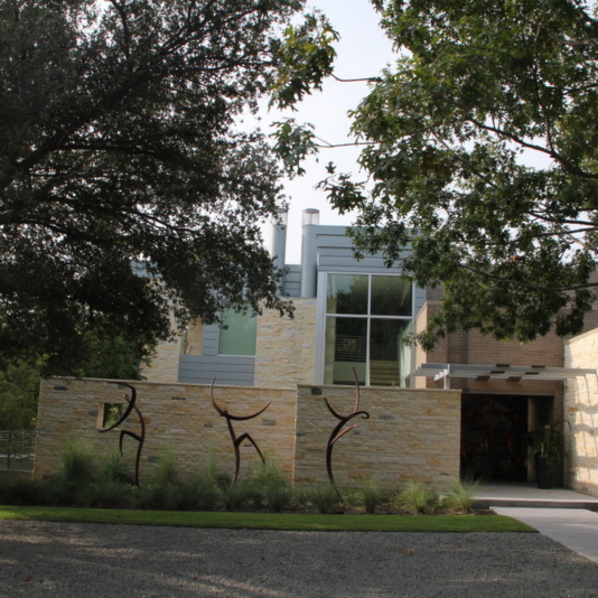 Dallas Modern Home by Stephen B. Chambers Architects